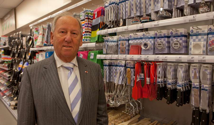 Van den Tweel verkoopt AH-winkels Curaçao