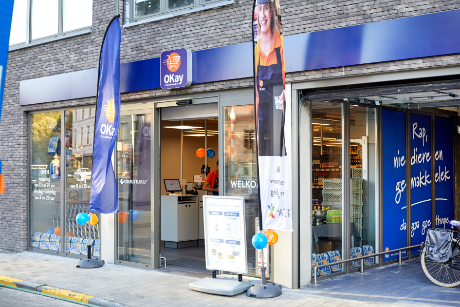 Derde OKay Compact geopend