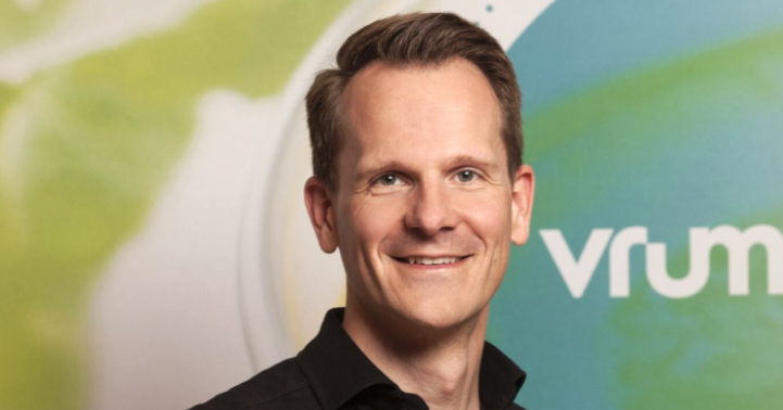 Stephan van Ee verlaat Vrumona